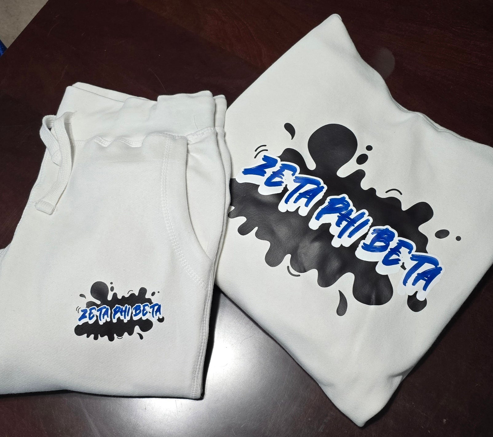 Zeta Splash Jogger Set | Forever Finer Designs